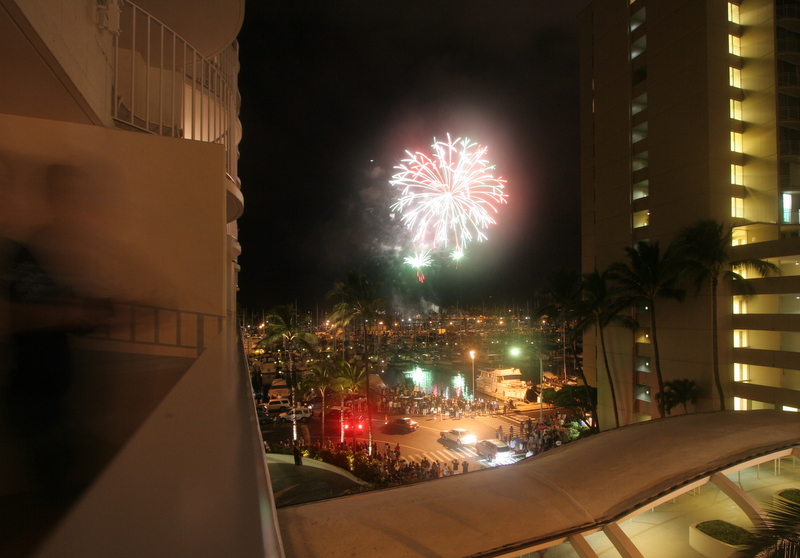 Travelogue: Oahu Fireworks | Jackie Reeve